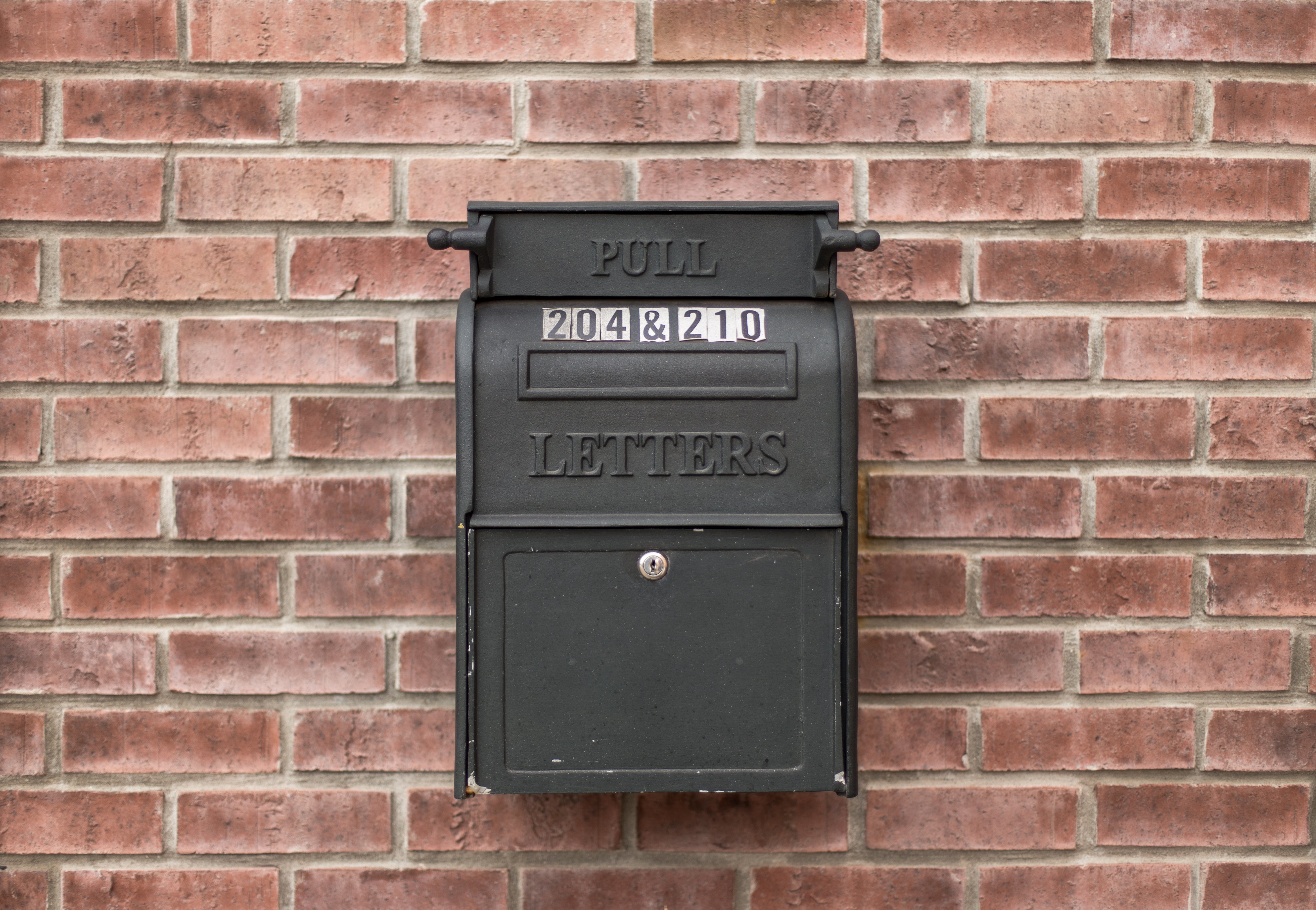 Your Ultimate Guide to Wall-Mounted Mailboxes – Post & Porch