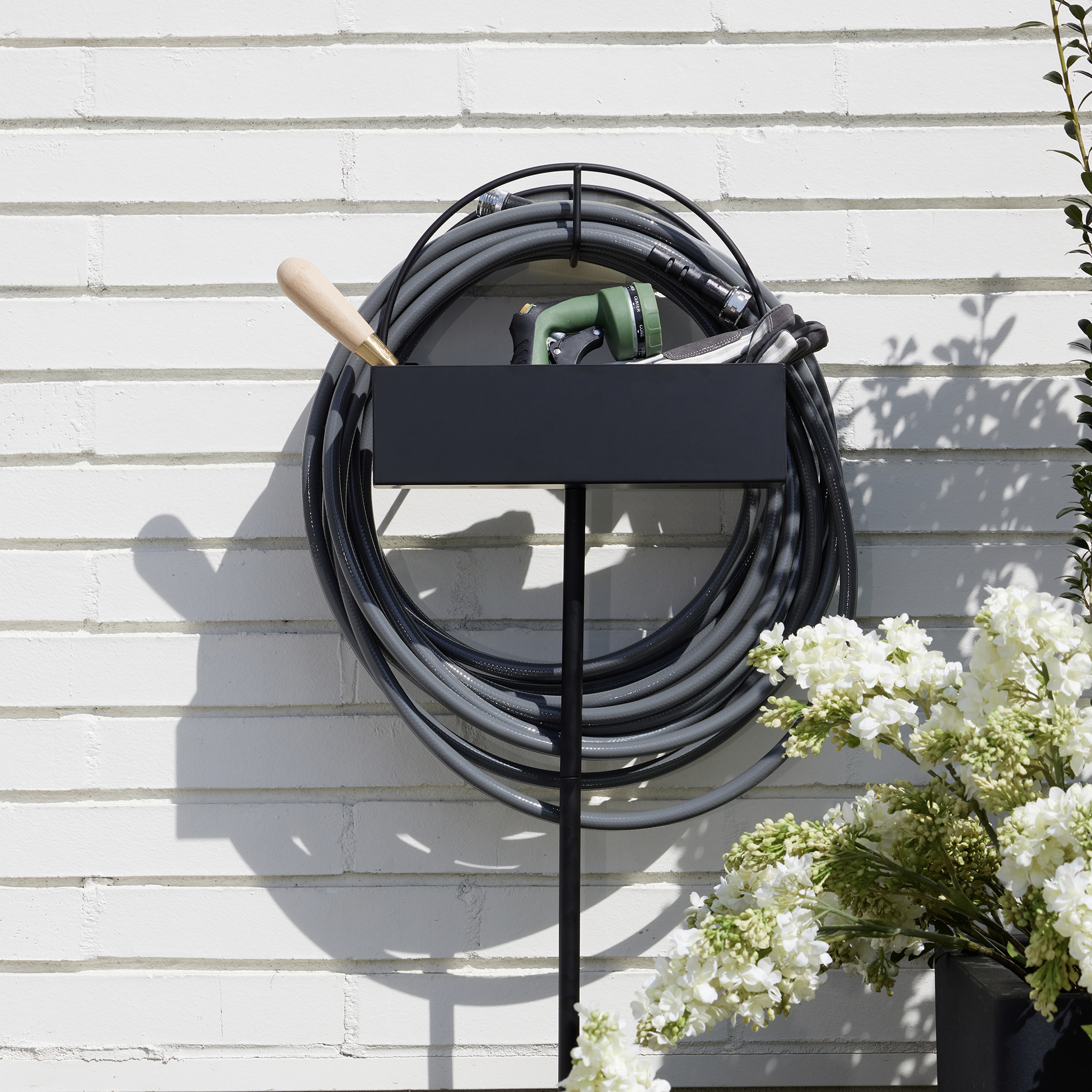 The Sunny Modern Hose Holder–Post & Porch